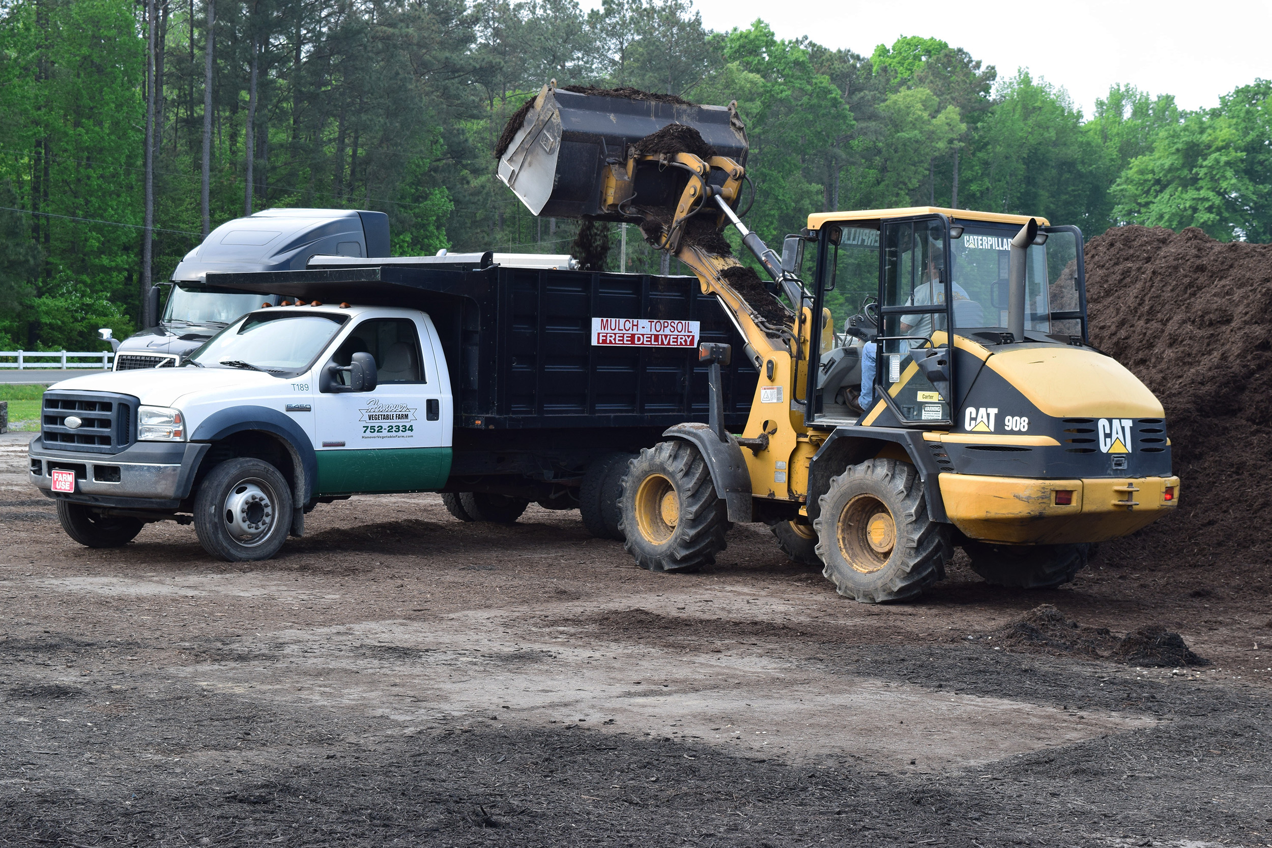 Bulk mulch, topsoil, river rock, and gravel delivery – The Hanover ...